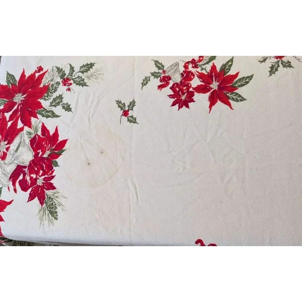 The Unbranded Brand | Dining | Vtg 97s Holiday Tablecloth 60 Square ...